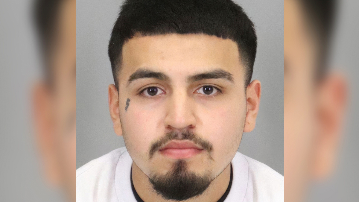 Ex-Con Suspected of Supplying Guns to 16-Year-Old High School Student ...