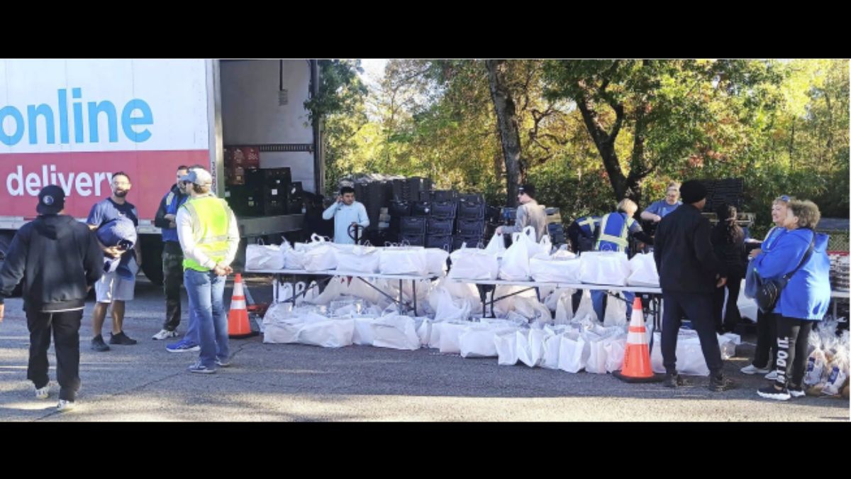 2024 Thanksgiving food giveaway with the Mark Cuban Foundation - Texas ...