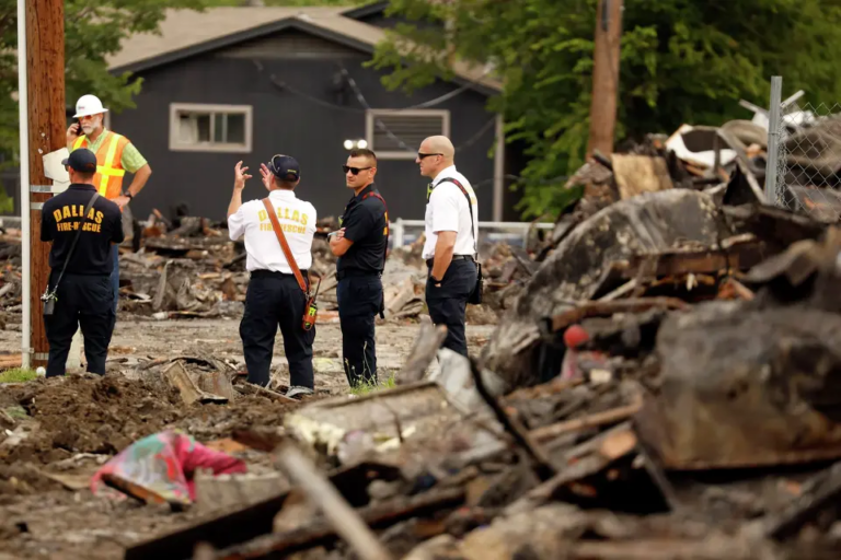 Drill rig gathering soil samples hit gas line at site of Dallas ...